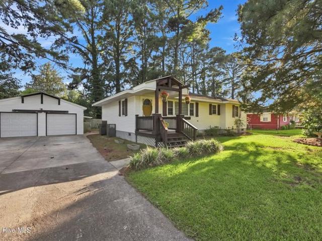 108 Farm Dr, Elizabeth City, NC 27909