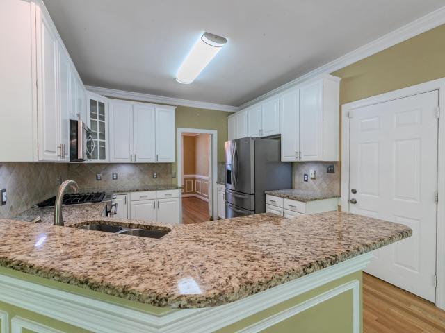 108 Ferncroft Ct, Cary, NC 27519 | MLS #10160