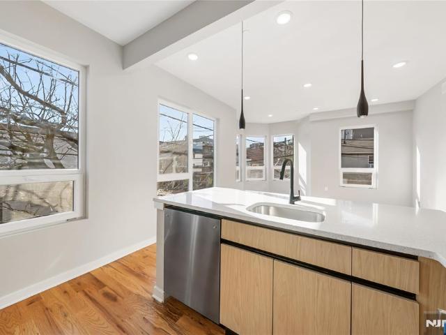 108 Fleming Avenue # 4