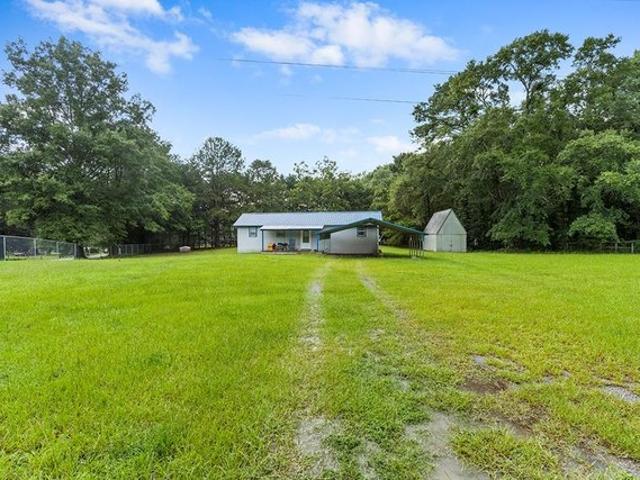 108 Freeway Rd, Greenwood, SC 29649