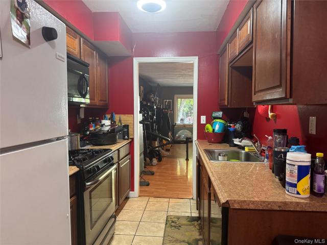 108 Halgren Crescent