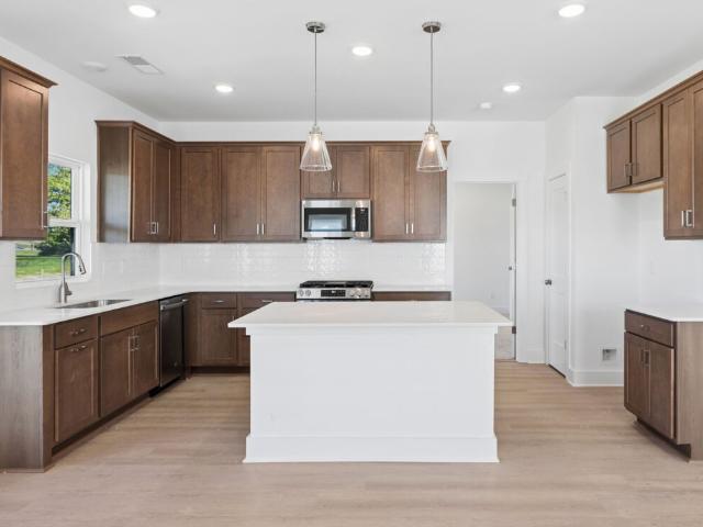 108 Hamilton Ln