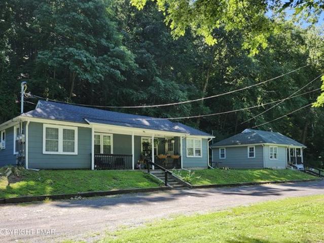 108 Hartman Ln, Effort, PA 18330