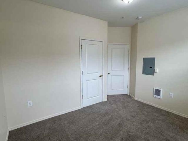 108 Hillsdale Plaza Apartments 2 Bedroom Apartment for Rent at 2275 Sw Barbara St, Mcminnville, OR 97128