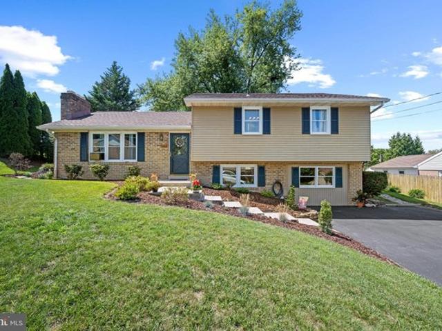 108 Hirtland Ave, Hanover, PA 17331