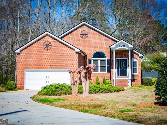 108 Hunter Way