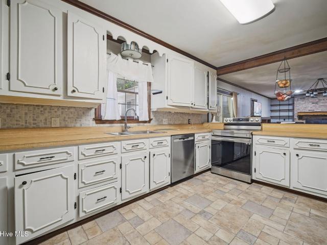 108 Hunters Trail E