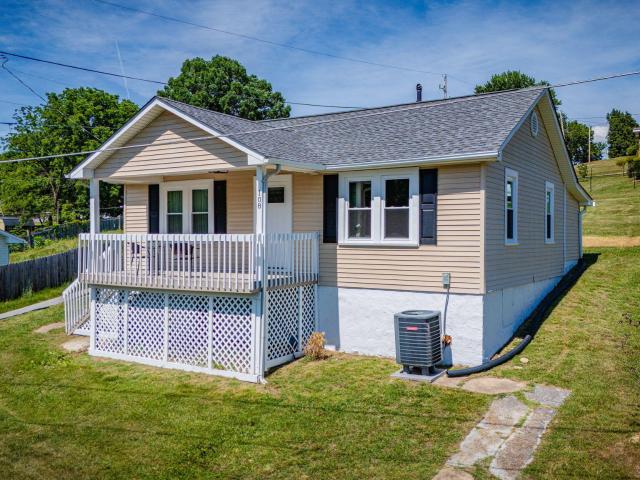 108 Independence Avenue