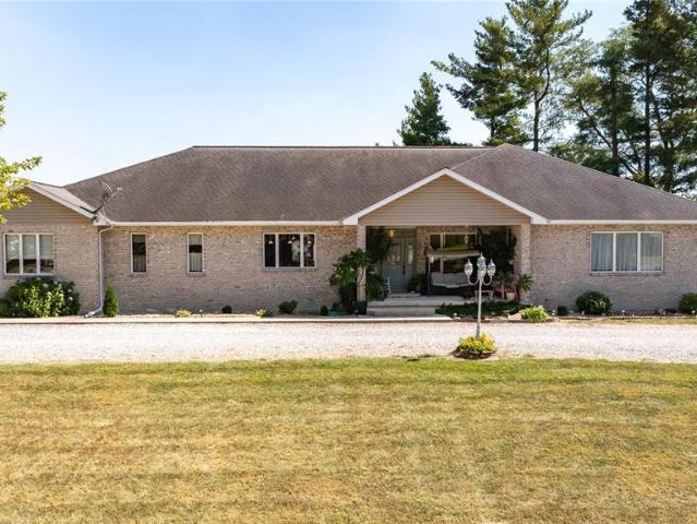 108 Jaeger St, Raymond, IL 62560 | Compass