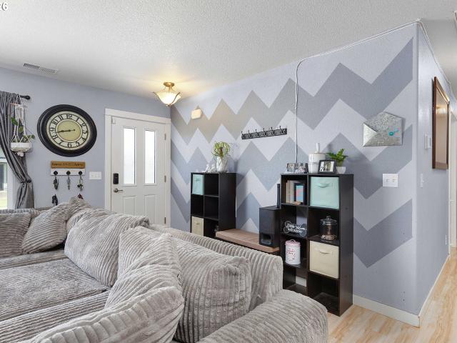 108 jensen ct