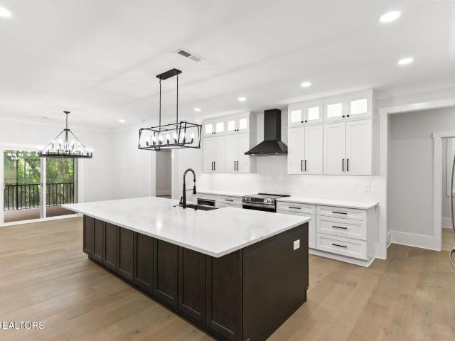 108 Oostagala Drive