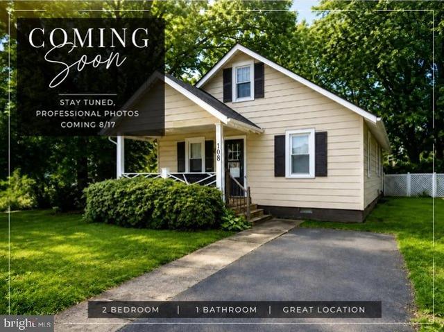 108 Oak St, Fredericksburg, VA 22401