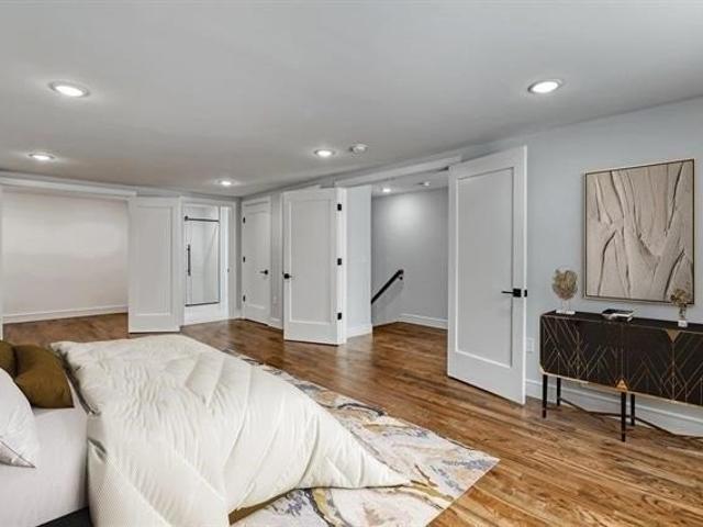 108 Oak St Unit 2, Jersey City, NJ 07304