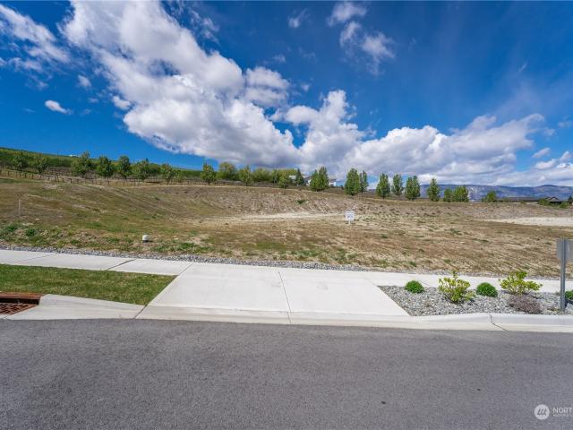 108 Loretta Ln, Chelan, WA 98816 | MLS #2230 | Compass