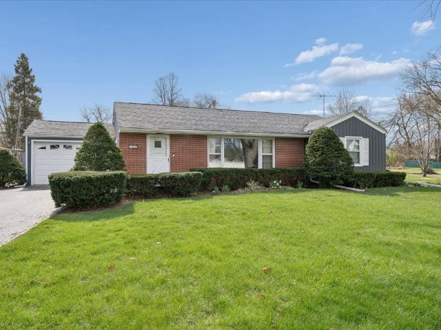 108 Lavidia Blvd, Joliet, IL 60435 | MLS #12616 | Compass