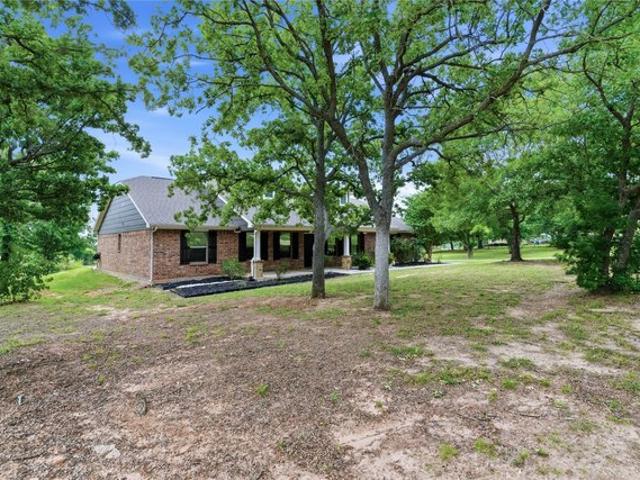108 LA Arroya Dr, Weatherford, TX 76088
