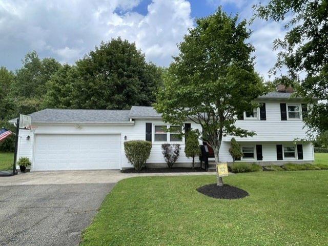 108 Lakeland Dr, Edinboro, PA 16412