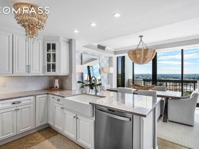 108 Lakeshore Dr 38PH, North Palm Beach, FL