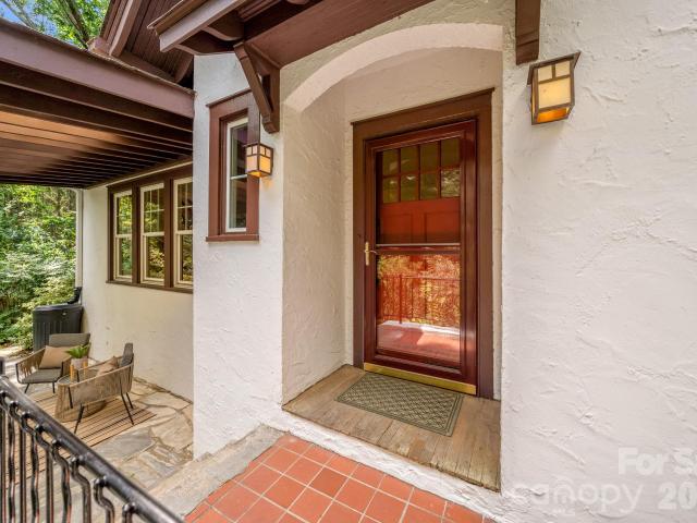 108 Lakewood Dr, Asheville, NC 28803 | MLS #4157 | Compass
