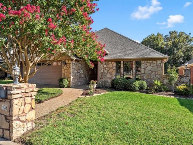 108 Landsborough Dr, Waco, TX 76712
