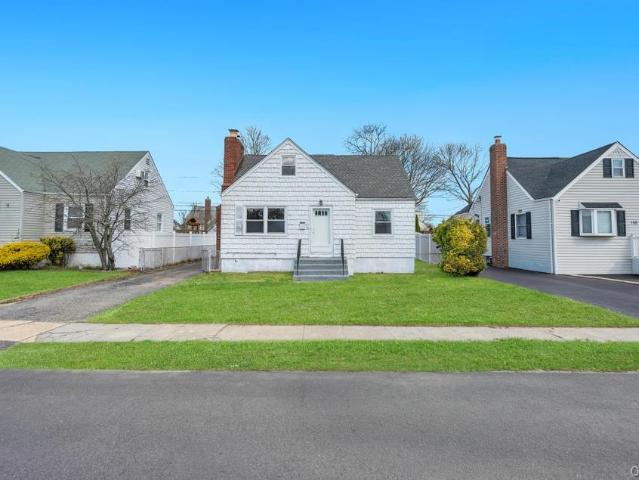 108 Lido Parkway