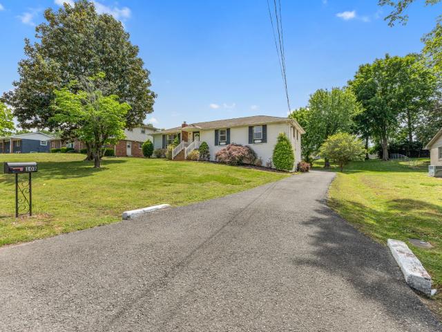 108 Maureen Dr