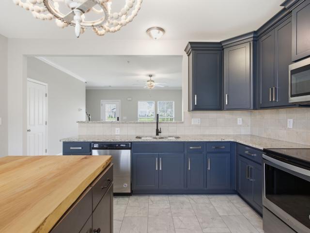 108 Mary Ann Cir