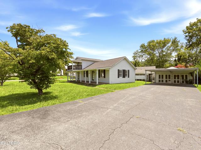 108 Meadowbrook St