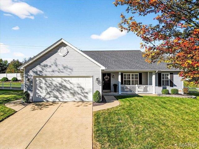 108 Meadowgate Ct, Saint Peters, MO 63376