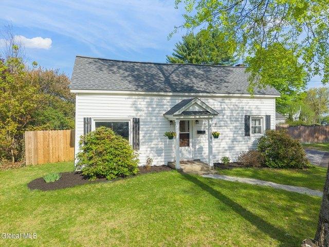 108 Middle St, Ballston Spa, NY 12020