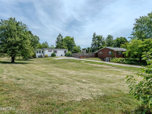108 N Knob Creek Rd