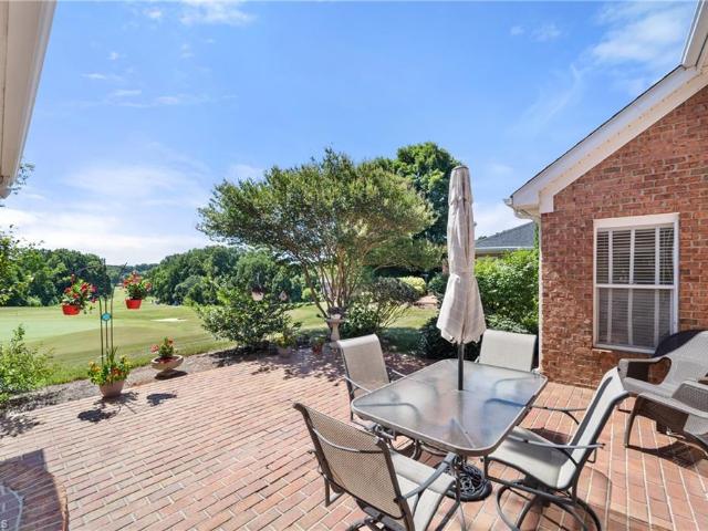 108 N Niblick Court