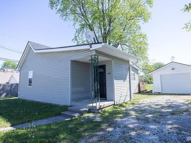 108 N Summit St, Summitville, IN 46070