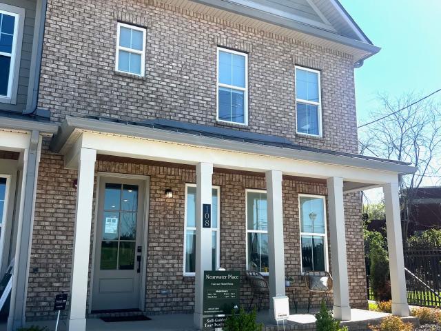 108 Nearwater Pl, Hendersonville, TN 37075 | MLS #3149 | Compass