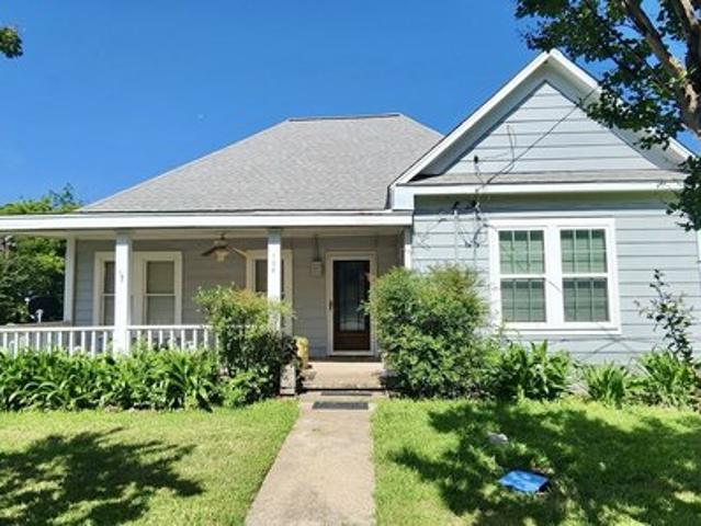 108 S Bonham St, Mexia, TX 76667