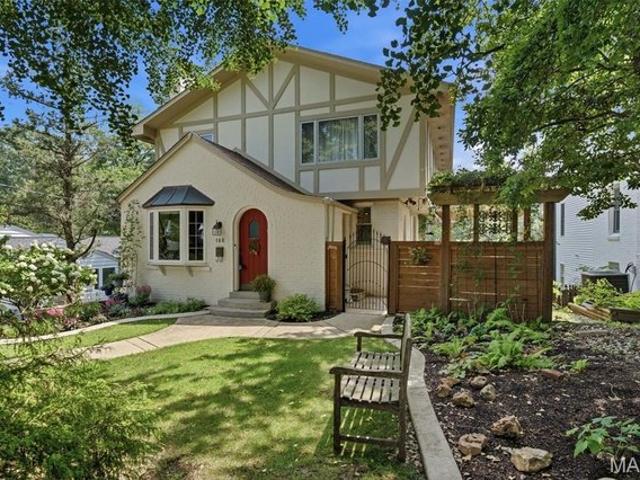 108 S Brent Ave, Saint Louis, MO 63122