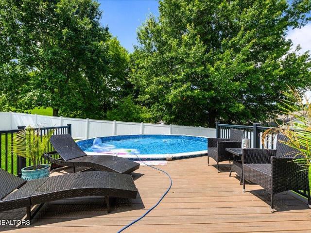 108 S Burress Lane