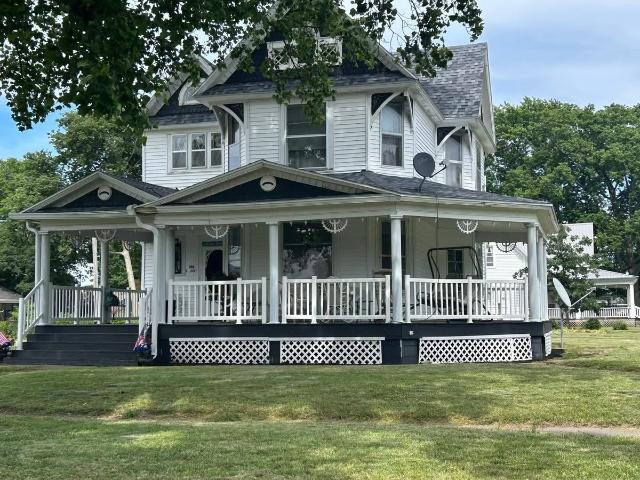 108 S Gray Street