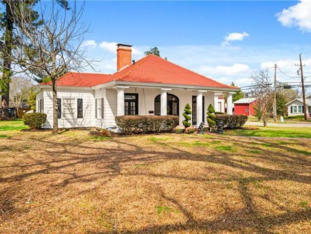 108 S Monroe St, Marksville, LA 71351 | MLS #CN2543 | Compass