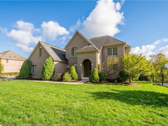 108 Saddle Ridge Dr, Oakdale, PA 15071