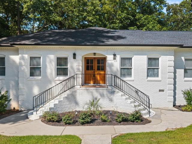 108 Scotland Court
