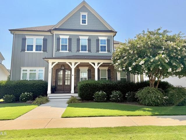 108 Split Trunk Path, Holly Springs, NC 27540