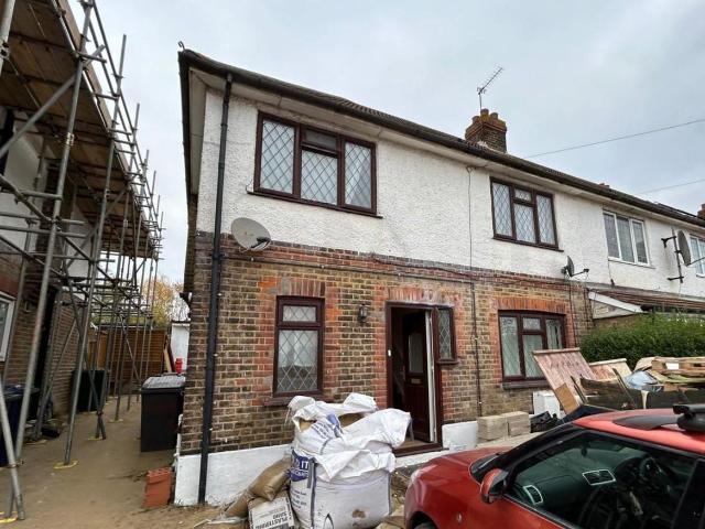 108 Sturgess Avenue Hendon NW4, 3 bed semi detached house to rent, £2,400 pcm | PrimeLocation