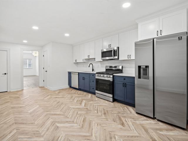 108 Stegman St