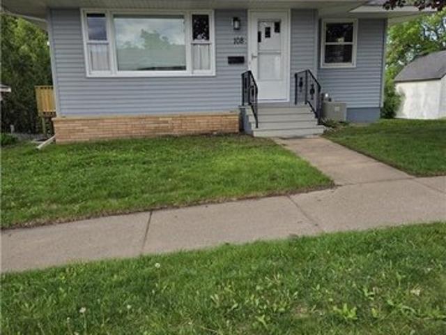 108 Paquin St E, Waterville, MN 56096