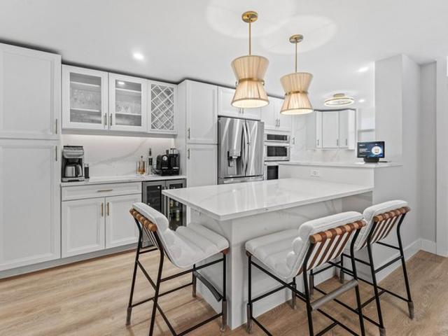 108 Paradise Harbour Blvd Apt 502, North Palm Beach, FL 33408