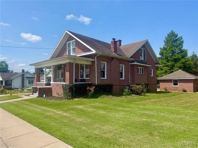 108 Park Dr, Fredericktown, MO 63645