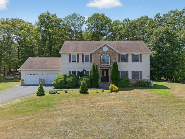 108 Peace Falls Rd, Lehman, PA 18302