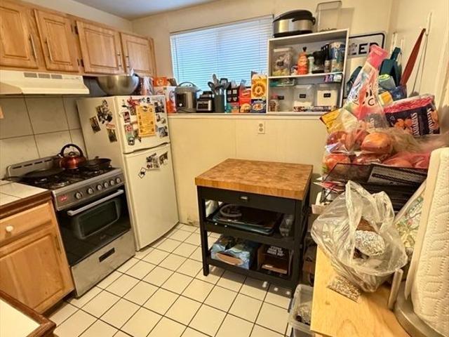 108 Perkins St 4, Boston, MA