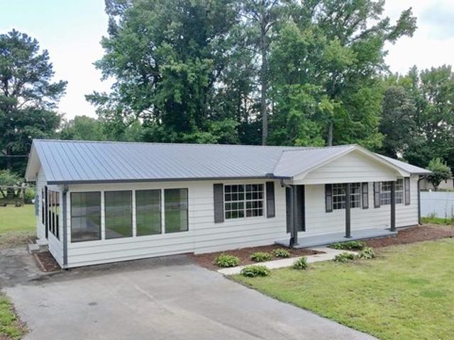 108 Pike Ave, Boaz, AL 35957